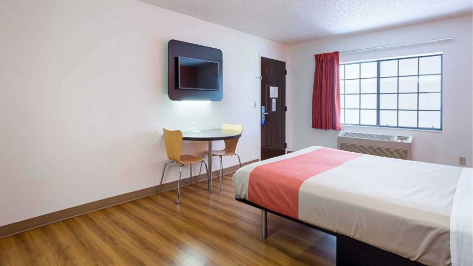 Motel 6 | Book Now and Save on Your Next Stay