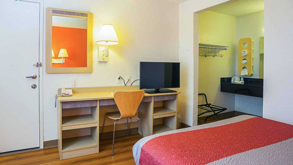 Motel 6 | Book Now and Save on Your Next Stay