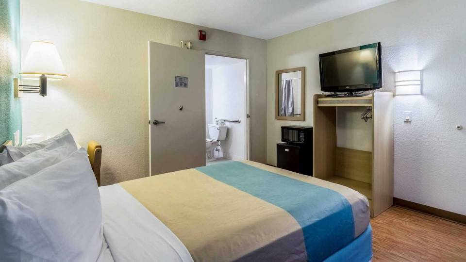 Motel 6 | Book Now and Save on Your Next Stay