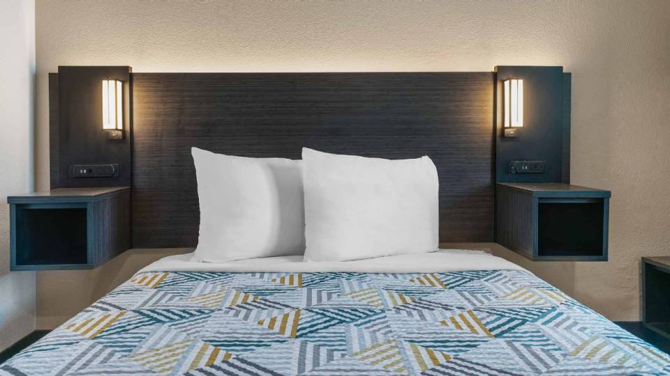 Motel 6 | Book Now and Save on Your Next Stay