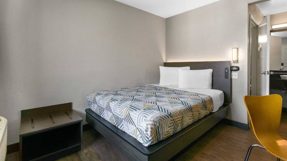 Motel 6 | Book Now and Save on Your Next Stay