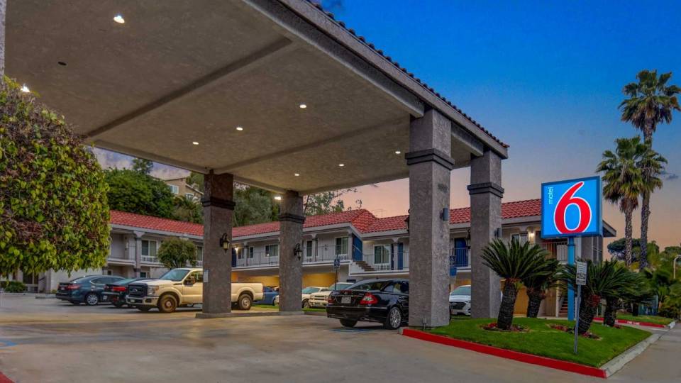 Motel 6 | Book Now and Save on Your Next Stay