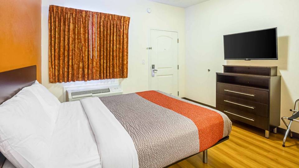 Motel 6 | Book Now and Save on Your Next Stay