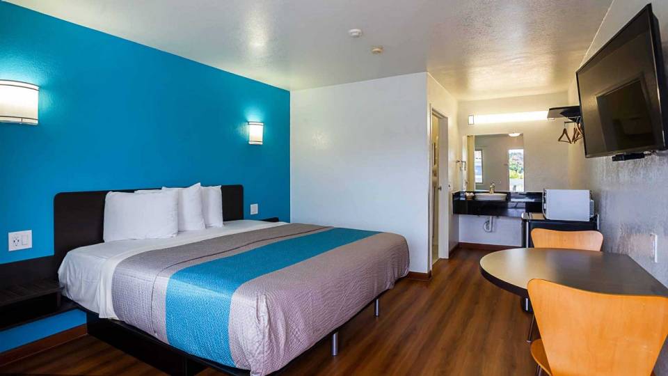Motel 6 | Book Now and Save on Your Next Stay
