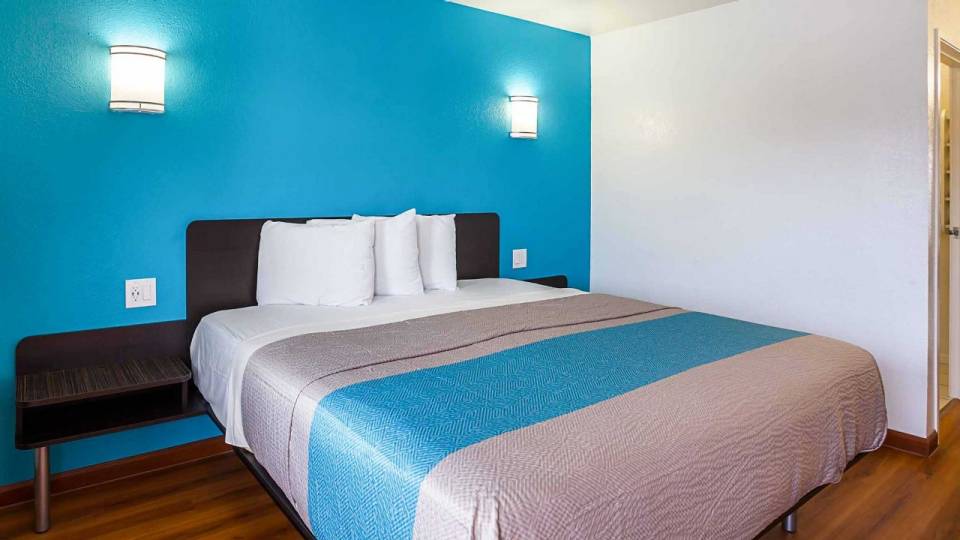 Motel 6 | Book Now and Save on Your Next Stay