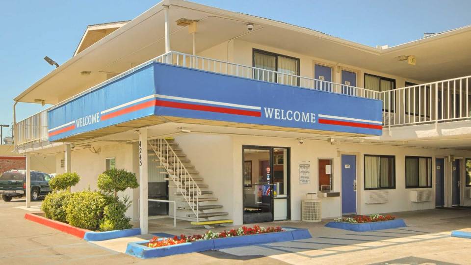 Motel 6 | Book Now and Save on Your Next Stay