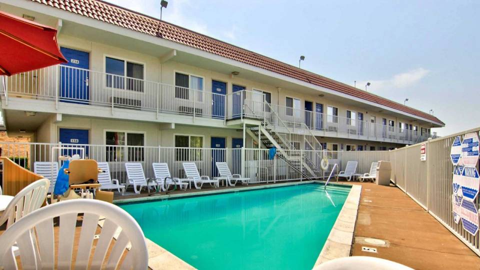 Motel 6 | Book Now and Save on Your Next Stay