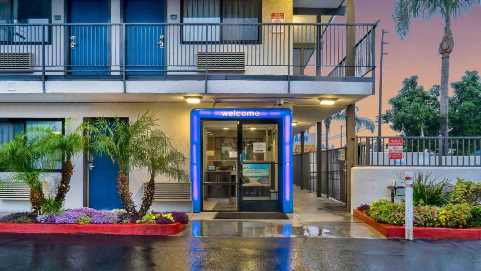 Motel 6 | Book Now and Save on Your Next Stay