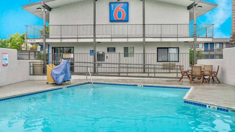Motel 6 | Book Now and Save on Your Next Stay