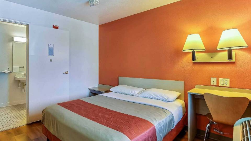Motel 6 | Book Now and Save on Your Next Stay