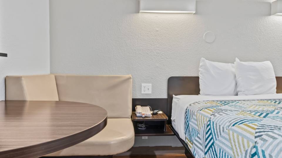 Motel 6 | Book Now and Save on Your Next Stay