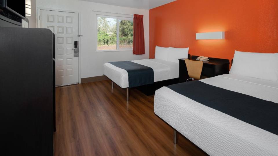 Motel 6 | Book Now and Save on Your Next Stay