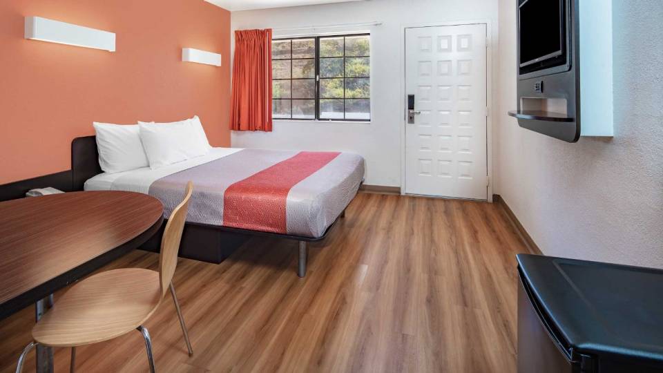 Motel 6 | Book Now and Save on Your Next Stay