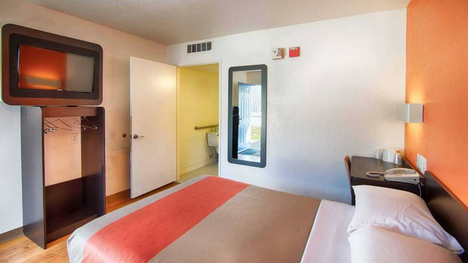 Motel 6 | Book Now and Save on Your Next Stay