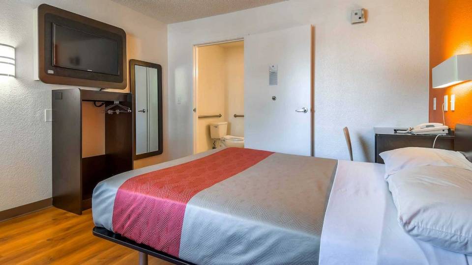 Motel 6 | Book Now and Save on Your Next Stay