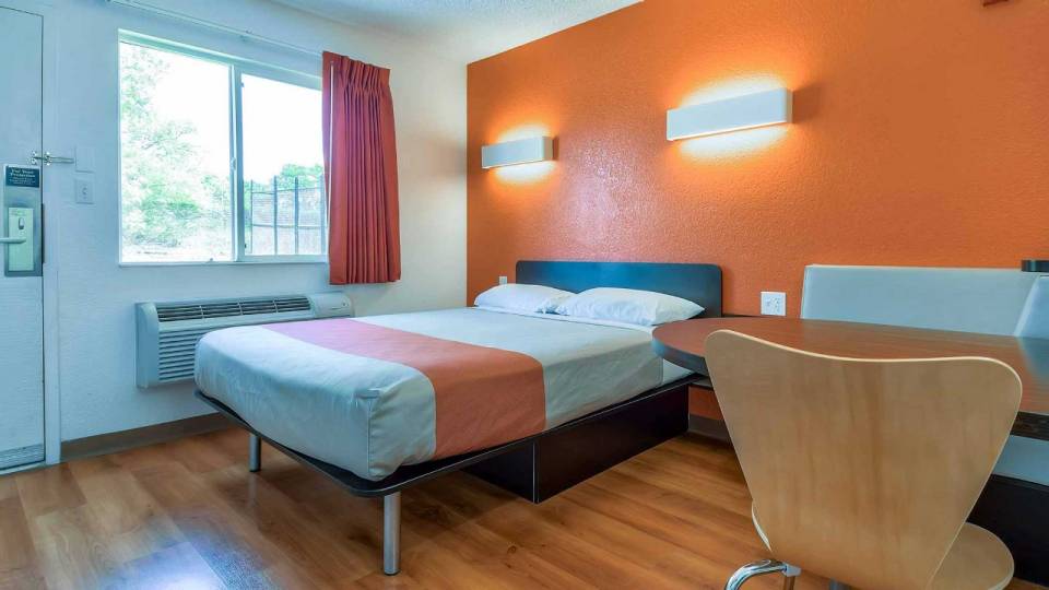 Motel 6 | Book Now and Save on Your Next Stay