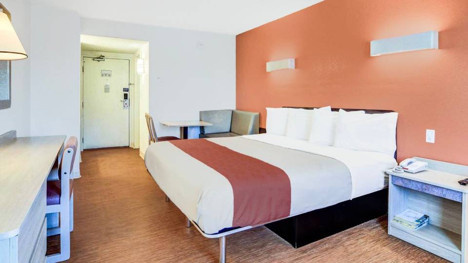 Motel 6 | Book Now and Save on Your Next Stay