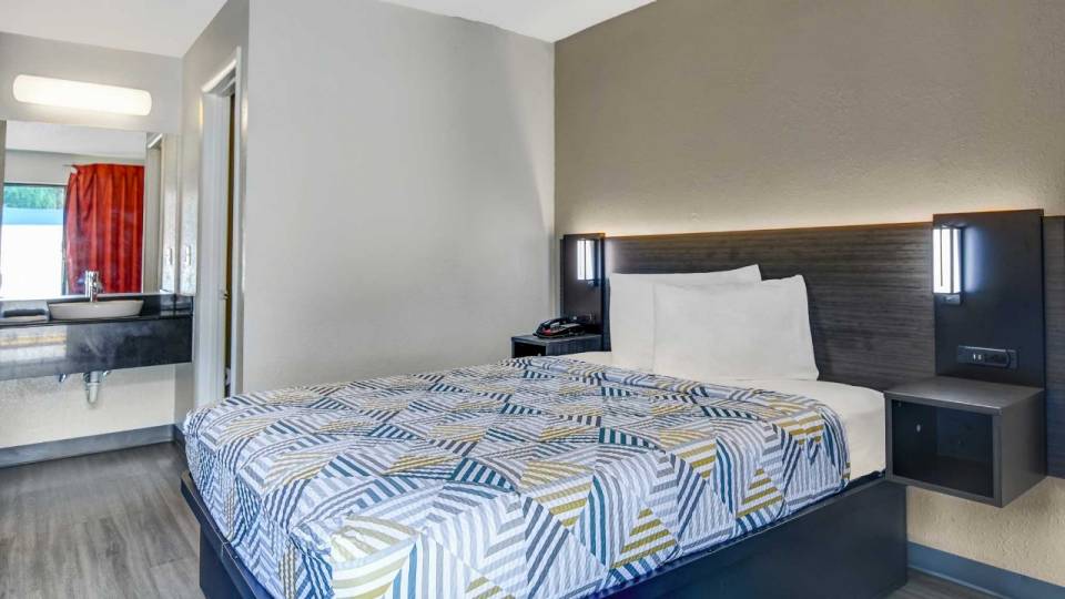 Motel 6 | Book Now and Save on Your Next Stay