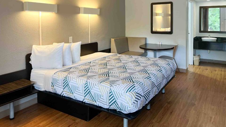 Motel 6 | Book Now and Save on Your Next Stay