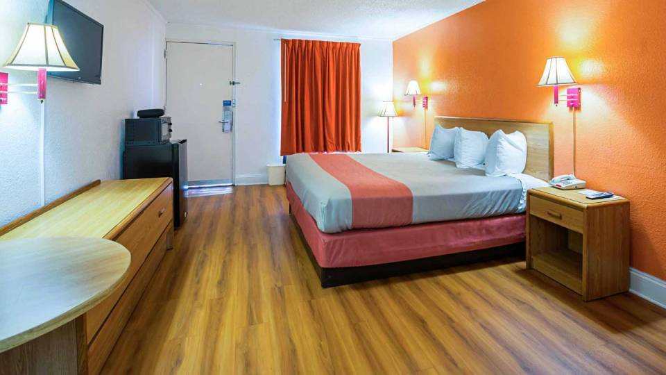 Motel 6 | Book Now and Save on Your Next Stay
