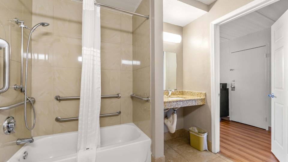 Motel 6 | Book Now and Save on Your Next Stay