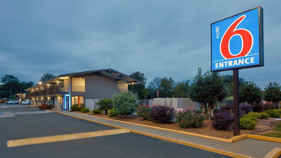 Motel 6 | Book Now and Save on Your Next Stay