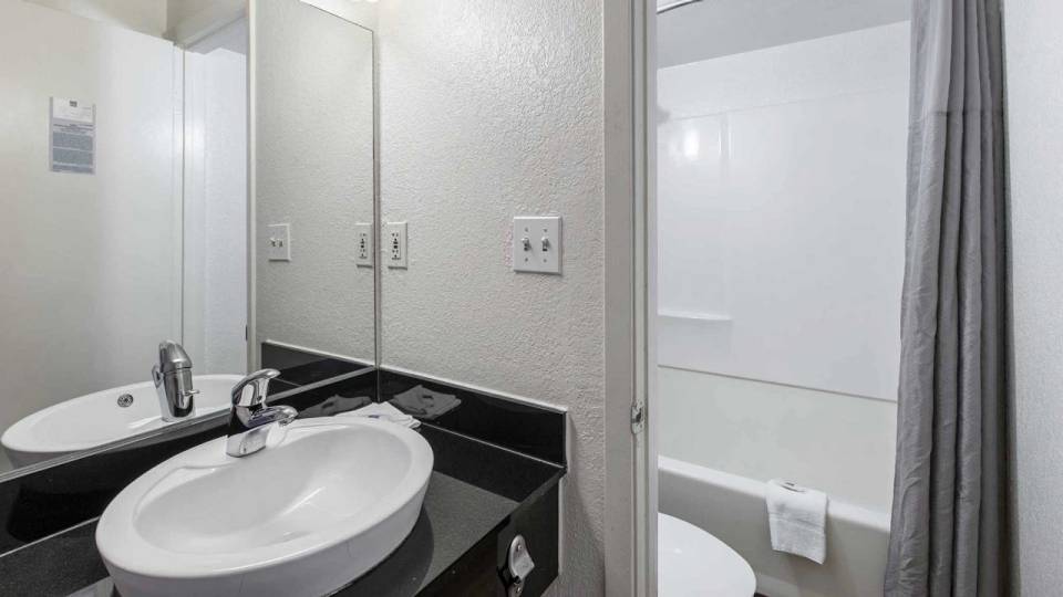 Motel 6 | Book Now and Save on Your Next Stay