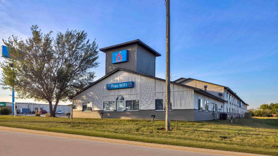 Motel 6 | Book Now and Save on Your Next Stay