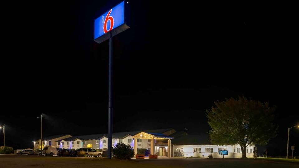 Motel 6 | Book Now and Save on Your Next Stay
