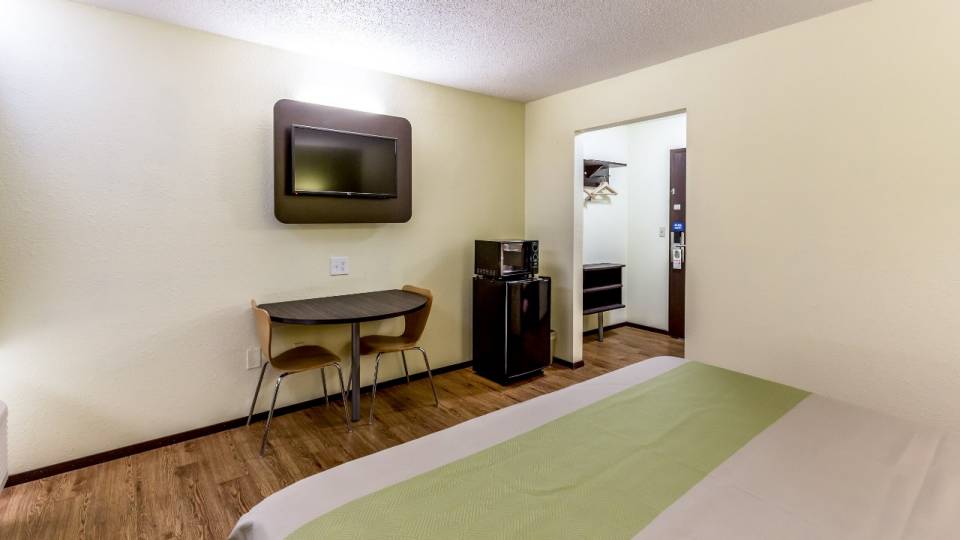 Motel 6 | Book Now and Save on Your Next Stay