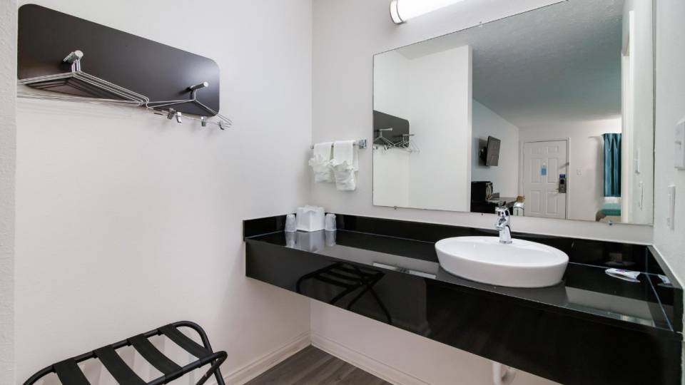 Motel 6 | Book Now and Save on Your Next Stay