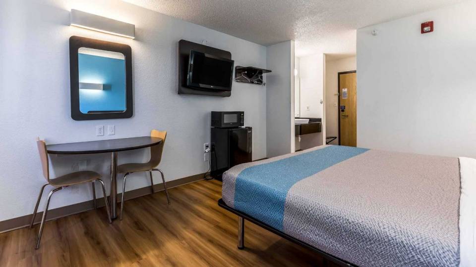 Motel 6 | Book Now and Save on Your Next Stay