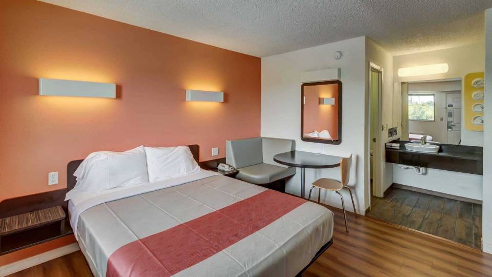 Motel 6 | Book Now and Save on Your Next Stay