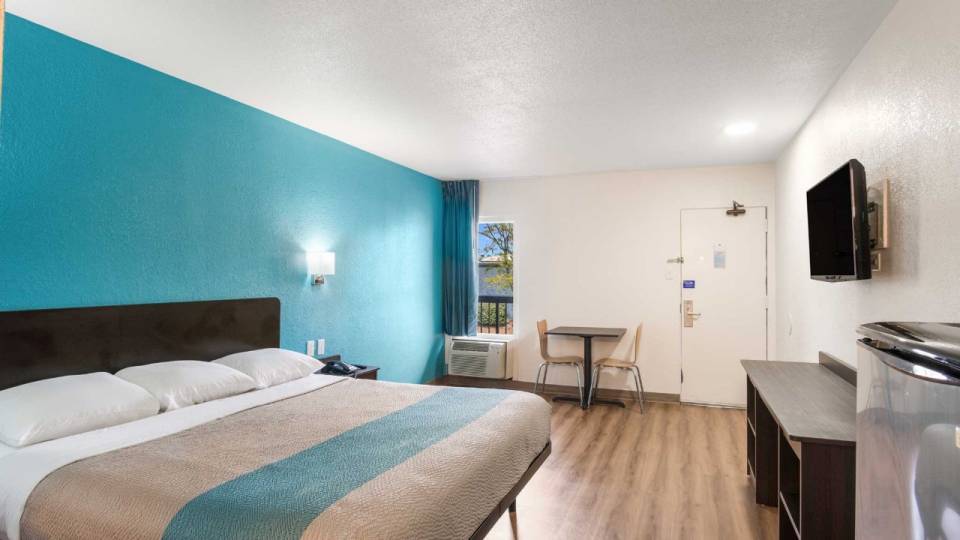 Motel 6 | Book Now and Save on Your Next Stay