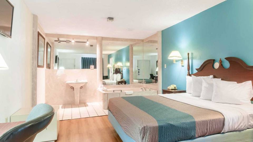 Motel 6 | Book Now and Save on Your Next Stay