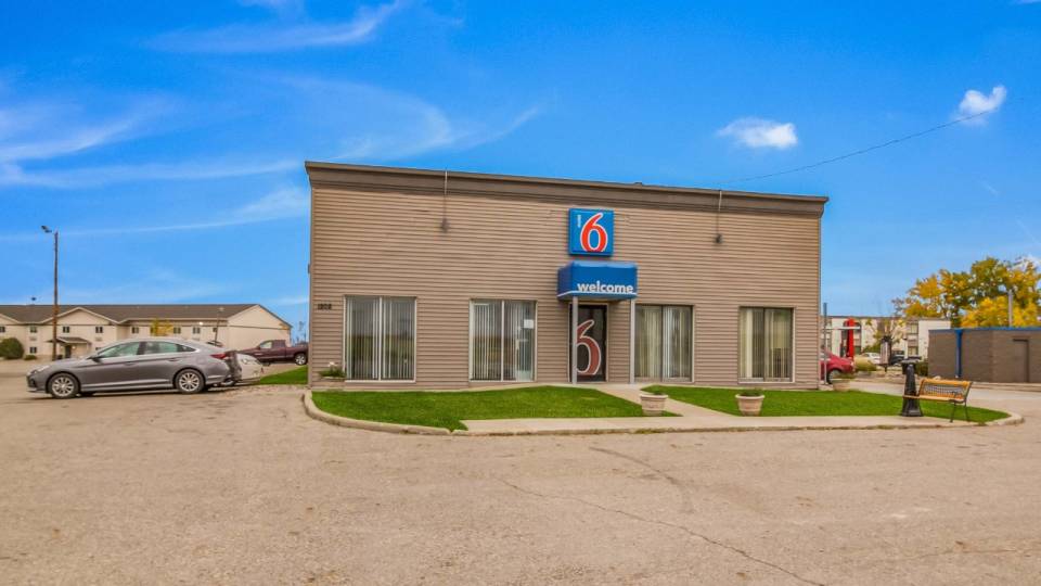 Motel 6 | Book Now and Save on Your Next Stay