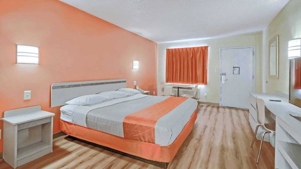 Motel 6 | Book Now and Save on Your Next Stay