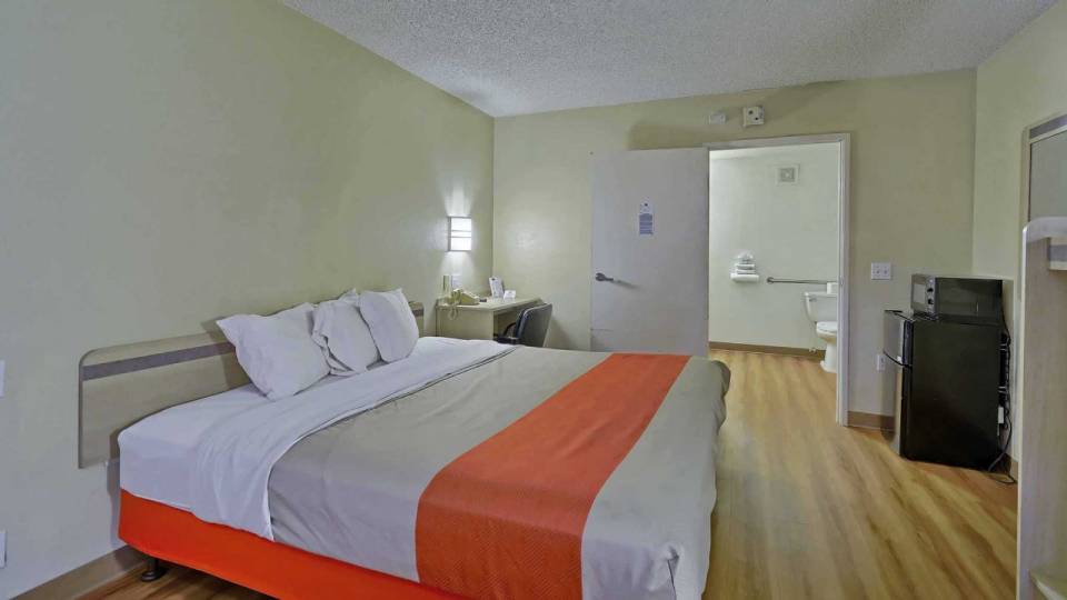 Motel 6 | Book Now and Save on Your Next Stay