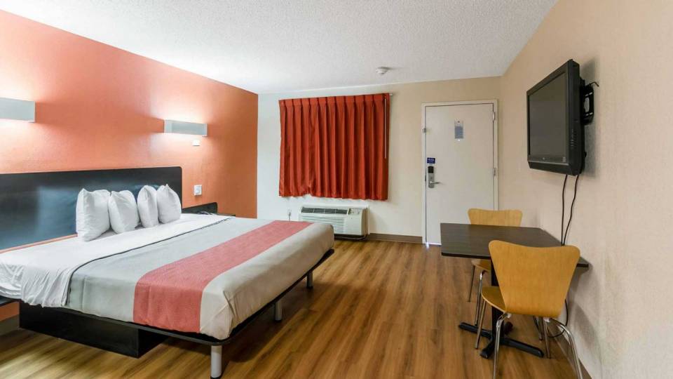 Motel 6 | Book Now and Save on Your Next Stay