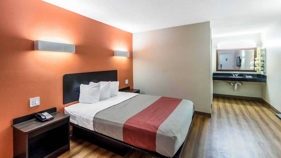 Motel 6 | Book Now and Save on Your Next Stay