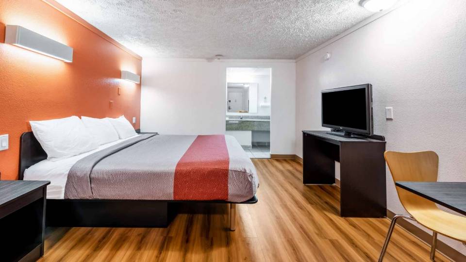 Motel 6 | Book Now and Save on Your Next Stay