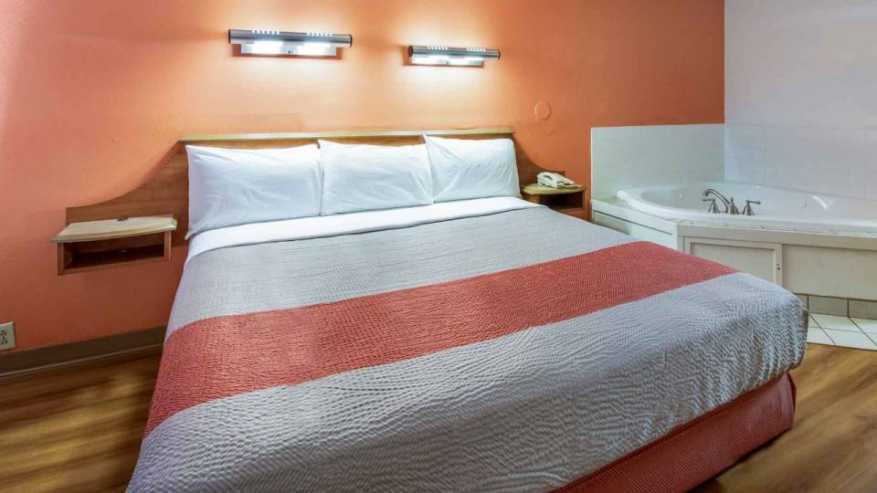 Motel 6 | Book Now and Save on Your Next Stay
