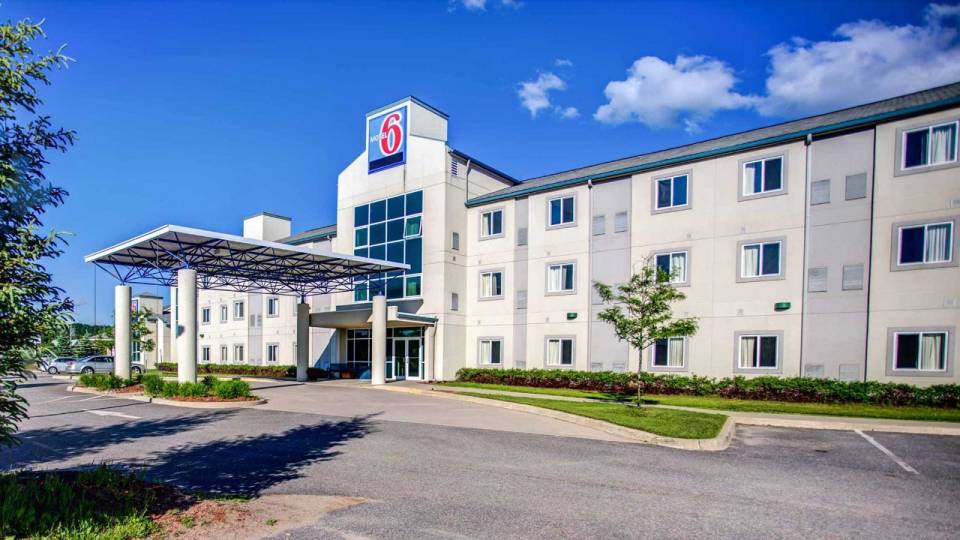 Motel 6 | Book Now and Save on Your Next Stay