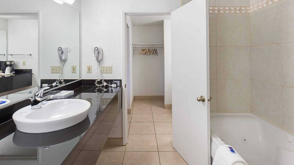 Motel 6 | Book Now and Save on Your Next Stay