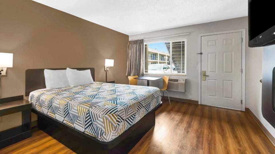 Motel 6 | Book Now and Save on Your Next Stay