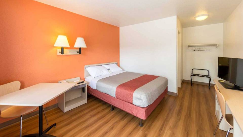 Motel 6 | Book Now and Save on Your Next Stay