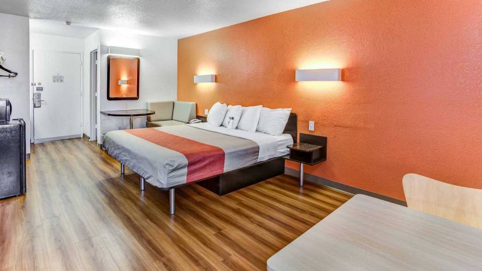 Motel 6 | Book Now and Save on Your Next Stay