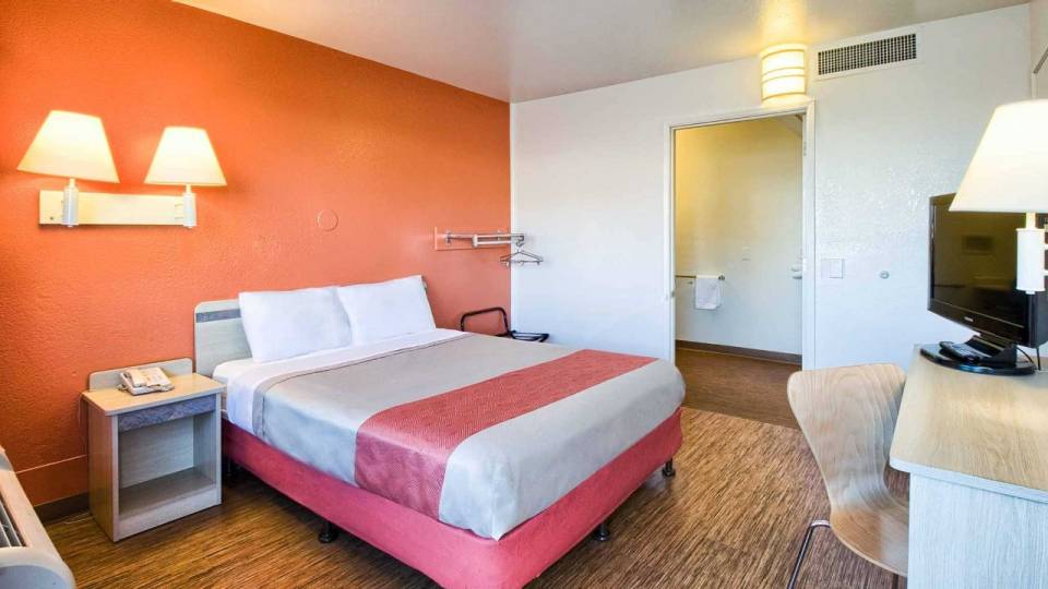 Motel 6 | Book Now and Save on Your Next Stay