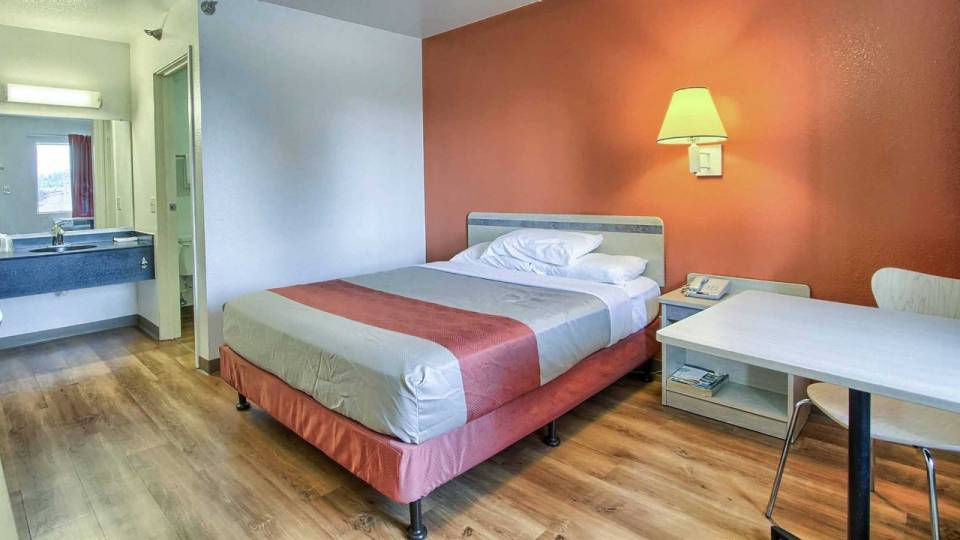 Motel 6 | Book Now and Save on Your Next Stay