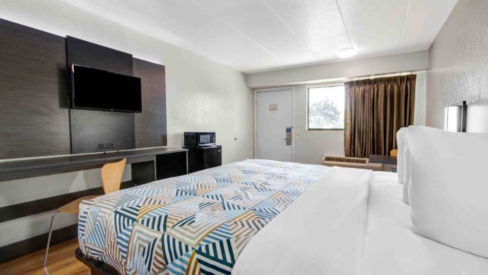 Motel 6 | Book Now and Save on Your Next Stay